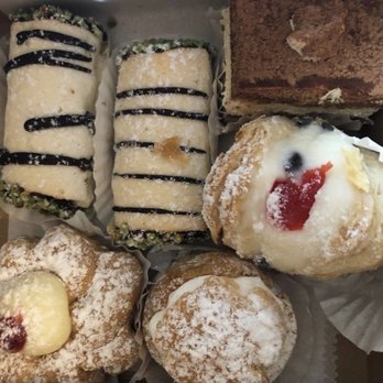 ITALIAN BAKERY - Updated December 2025 - 111 Photos & 112 Reviews - 82 ...