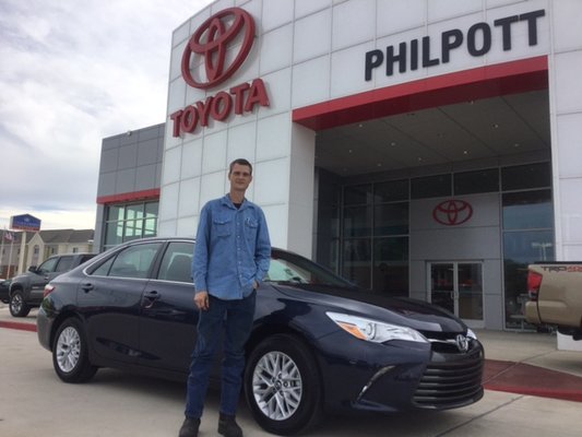 PHILPOTT TOYOTA - Updated January 2026 - 18 Photos & 17 Reviews - 2229 ...