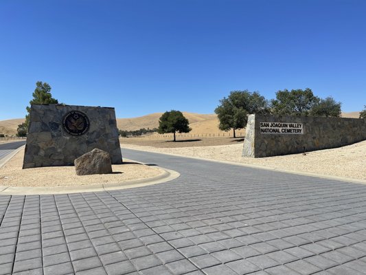 SAN JOAQUIN VALLEY NATIONAL CEMETERY - Updated November 2025 - 62 ...