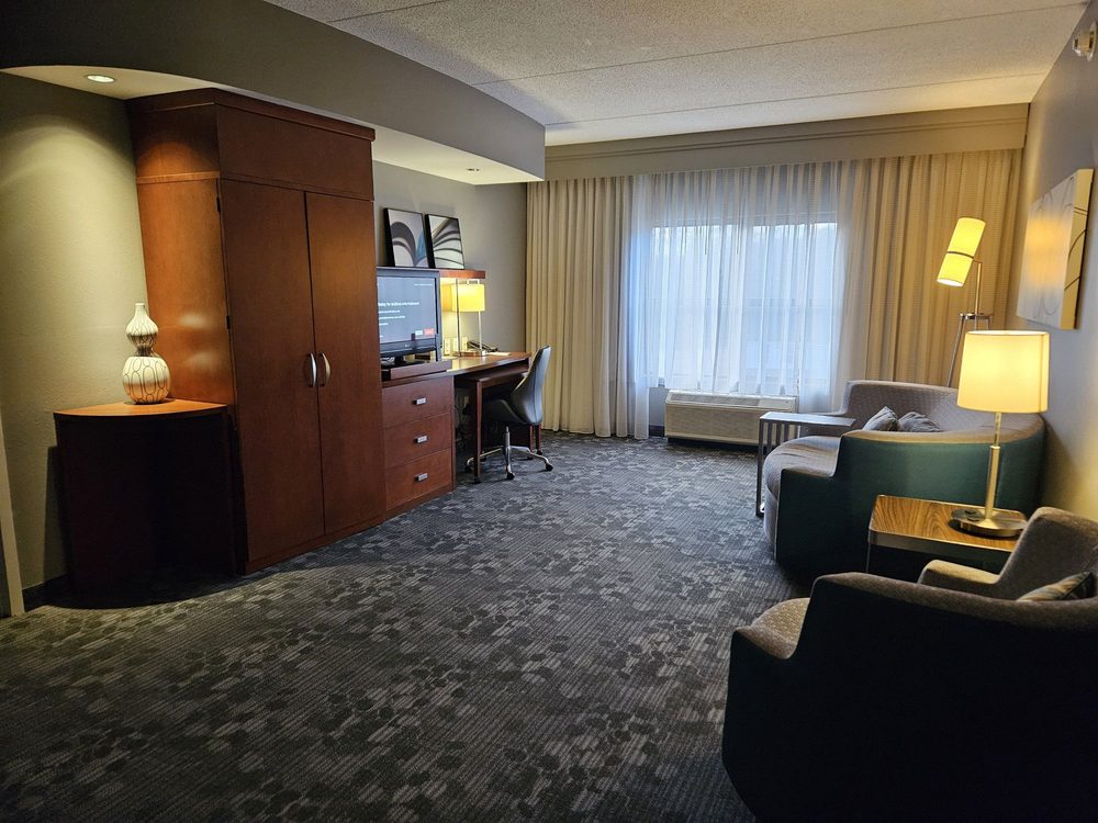 COURTYARD BY MARRIOTT CLEMSON - Updated December 2025 - 46 Photos & 25 ...