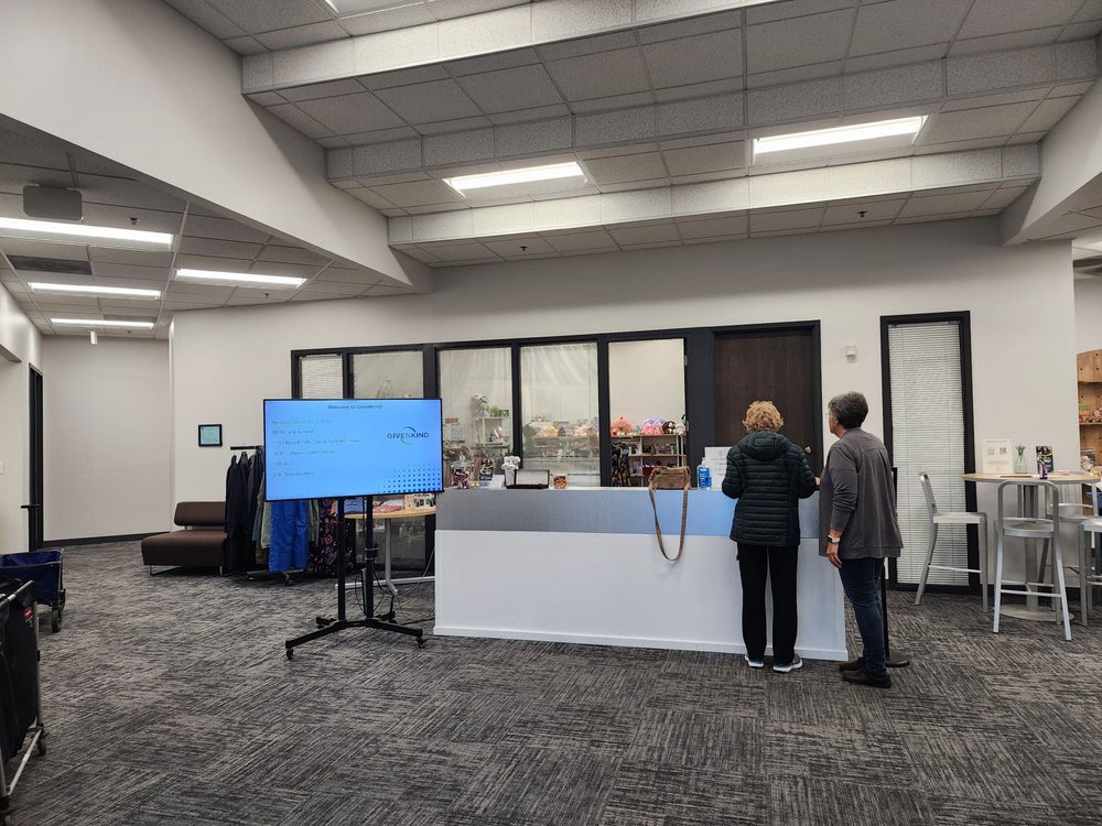 GIVENKIND - Updated December 2025 - 16 Photos - 1000 Asbury Dr, Buffalo Grove, Illinois ...