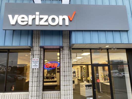 VERIZON - Updated December 2025 - 13 Photos - 415 Route 9 S, Tuckerton ...
