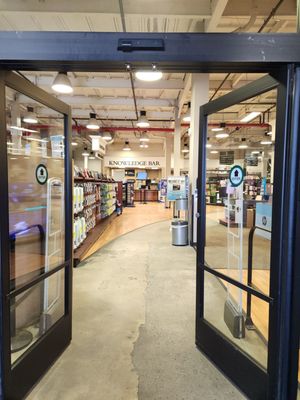 MICRO CENTER - Updated January 2026 - 116 Photos & 204 Reviews - 71-43 ...