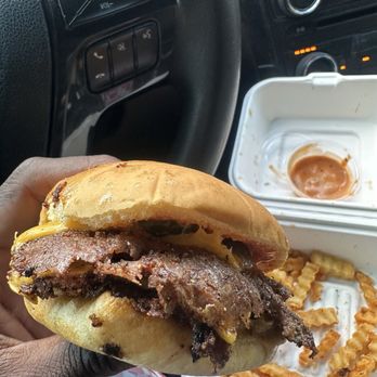 NFA BURGER - DUNWOODY - Updated September 2025 - 553 Photos & 578 ...