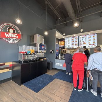 WING SNOB - Updated January 2026 - 27 Photos & 21 Reviews - 200 W North ...