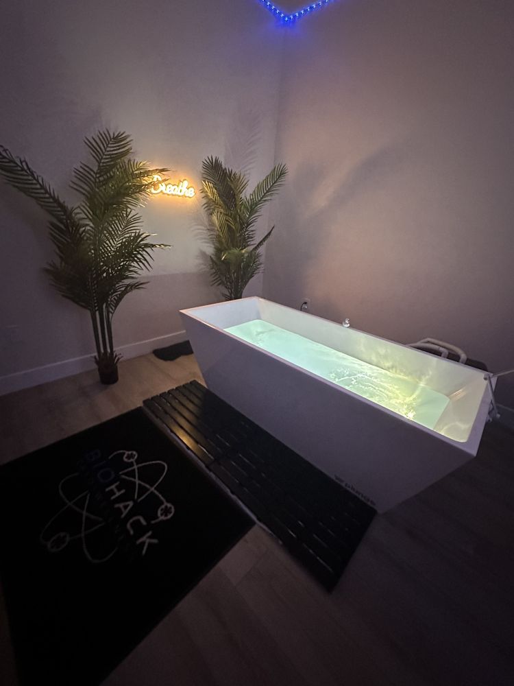 BIOHACK CRYO & WELLNESS - 51 Photos & 24 Reviews - 5305 Topanga Canyon ...