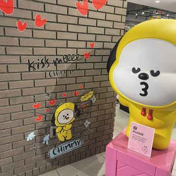 LINE FRIENDS STORE - HOLLYWOOD - Updated September 2025 - 1656 Photos ...