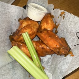 BUFFALO TAP - Updated December 2025 - 133 Photos & 305 Reviews - 4990 W ...