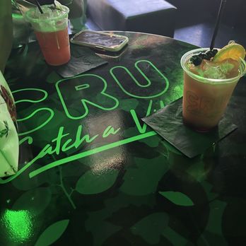 CRU LOUNGE - Updated October 2025 - 20 Photos - 114 Gillespie St ...
