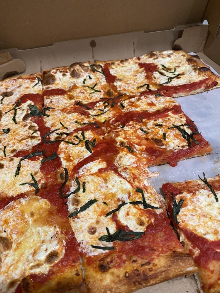 MR PIZZA - Updated February 2025 - 31 Reviews - 118 Carlton Ave, East ...