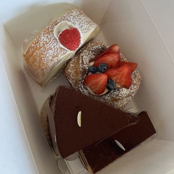 BAG OF CAKES - Updated May 2024 - 890 Photos & 321 Reviews - 1964 N ...