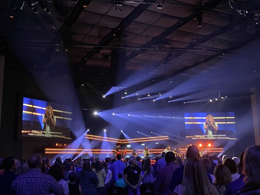 NORTH POINT COMMUNITY CHURCH - Updated July 2025 - 92 Photos & 74 ...