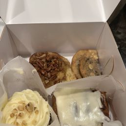 BEST BUNS BAKERY & BURGERS - Updated August 2025 - 271 Photos & 182 ...