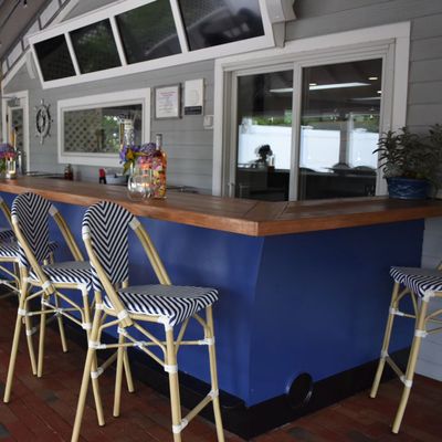 THE KETCH - Updated October 2025 - 56 Photos & 17 Reviews - 62 Montauk ...