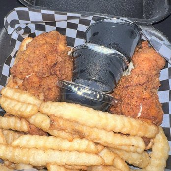 MAIN BIRD HOT CHICKEN - MONTROSE - Updated January 2025 - 305 Photos ...