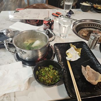 HOT POT SPOT - Updated December 2025 - 26 Photos & 37 Reviews - 331 S ...