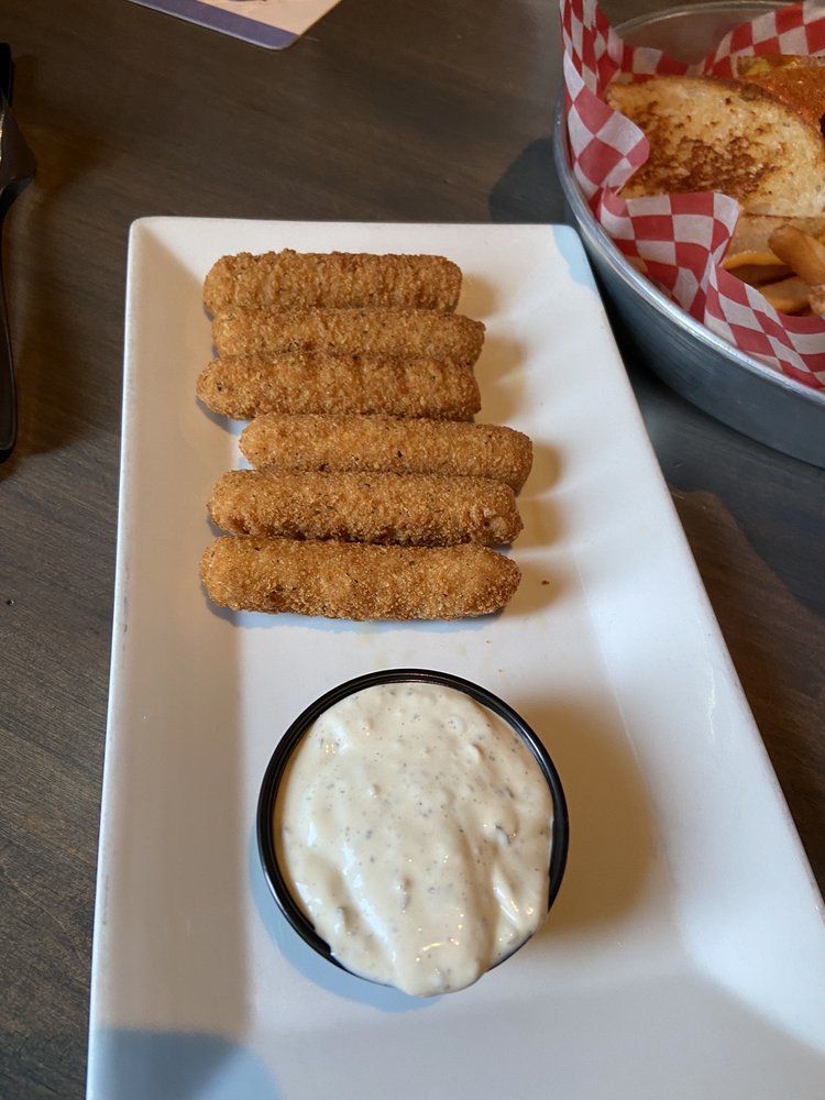 CHUCK’S ROADHOUSE - Updated January 2026 - 15 Reviews - 1940 Appleby ...