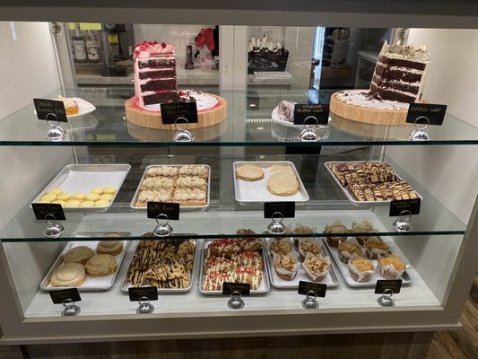 EAST MAIN KITCHEN - Updated May 2025 - 128 Photos & 100 Reviews - 108 E ...