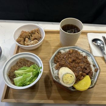 GULP - Updated March 2025 - 190 Photos & 131 Reviews - 42-45 27th St ...