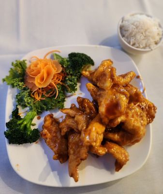 LE DISH - Updated November 2025 - 183 Photos & 131 Reviews - 1280 Rt 33 ...