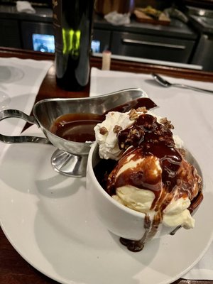 BARTLETT’S - 769 Photos & 884 Reviews - 2408 W Anderson Ln, Austin, TX ...