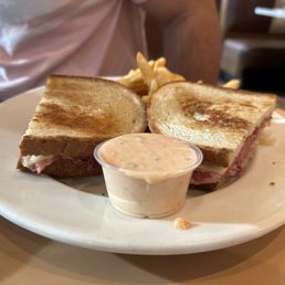 RED LINE DINER - Updated January 2025 - 776 Photos & 862 Reviews - 588 ...