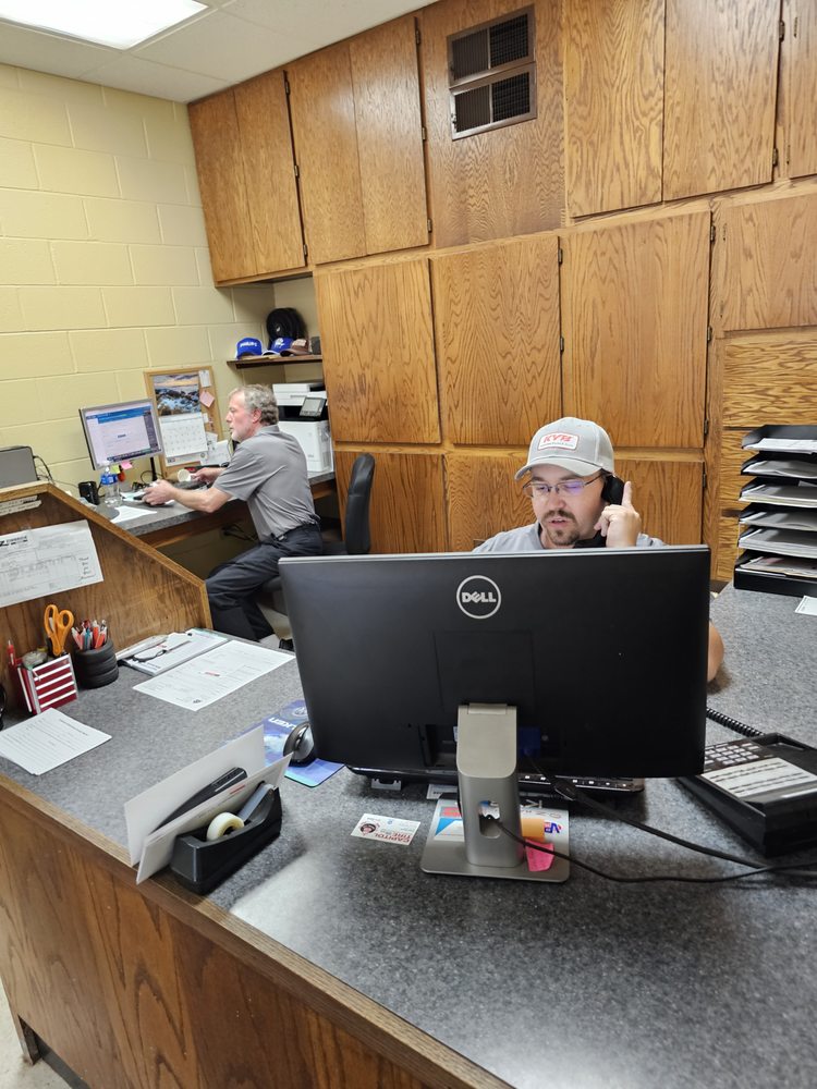 CAPITOL TIRE AND SERVICE - Updated January 2026 - 22 Photos & 41 Real Reviews - 5610 Odana Rd ...