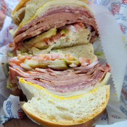 HANDY MARKET - Updated January 2025 - 529 Photos & 725 Reviews - 2514 W ...