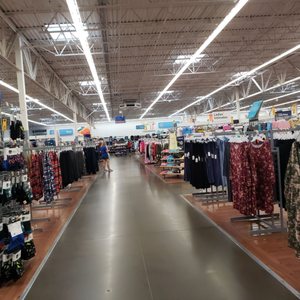WALMART - 134 Photos & 84 Reviews - 2220 State Rte 27, Edison, New ...