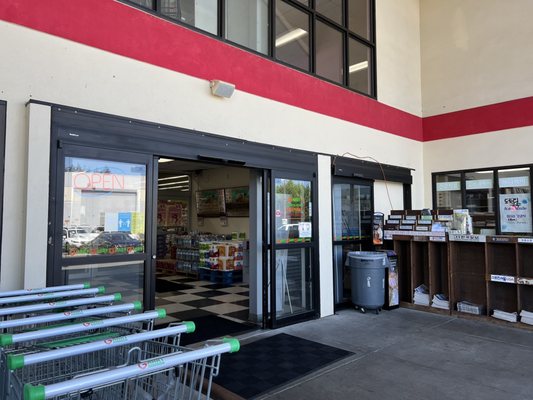 G MART - Updated December 2025 - 35 Photos & 17 Reviews - 17424 Hwy 99 ...