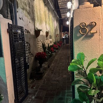 82 QUEEN - Updated August 2025 - 2058 Photos & 1730 Reviews - 82 Queen ...