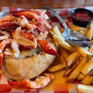 STONEBRIDGE RESTAURANT - 233 Photos & 323 Reviews - Food near 50 Daniel ...