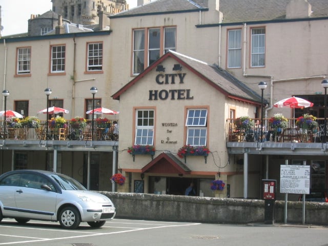CITY HOTEL - Updated July 2024 - 18 Bridge Street, Dunfermline, Fife ...