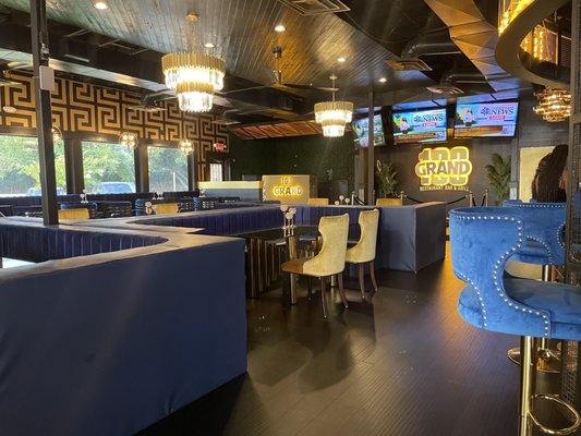 100 GRAND BAR AND GRILL - Updated December 2025 - 45 Photos & 29 ...