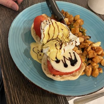 KARLTON CAFE - Updated December 2025 - 344 Photos & 246 Reviews - 310 W ...