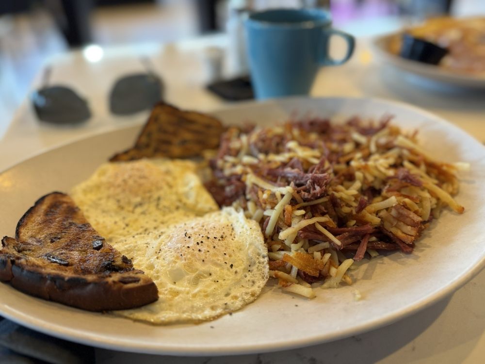 WANDERLUST CAFE AND LOUNGE - Updated October 2025 - 13 Photos - 1200 ...