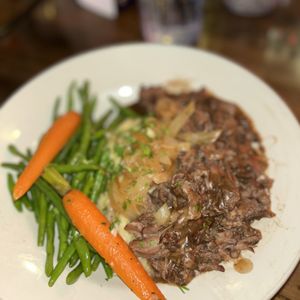 RAIDERS TAVERN & GRILL - Updated December 2025 - 982 Photos & 431 ...