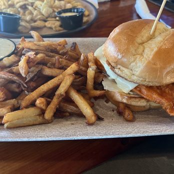 THE TIPSY OAK - Updated May 2024 - 827 Photos & 830 Reviews - 301 E ...