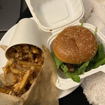 FARM BURGER - MIDTOWN ATLANTA - Updated August 2025 - 170 Photos & 122 ...