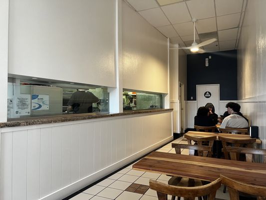 BACK BENCH PIZZA - Updated October 2025 - 63 Photos & 86 Reviews - 563 ...