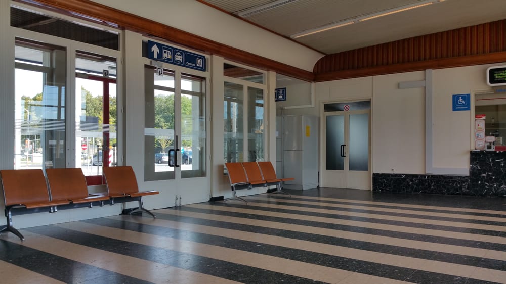 STATION IEPER - Updated March 2025 - Ypres, West-Vlaanderen, Belgium ...