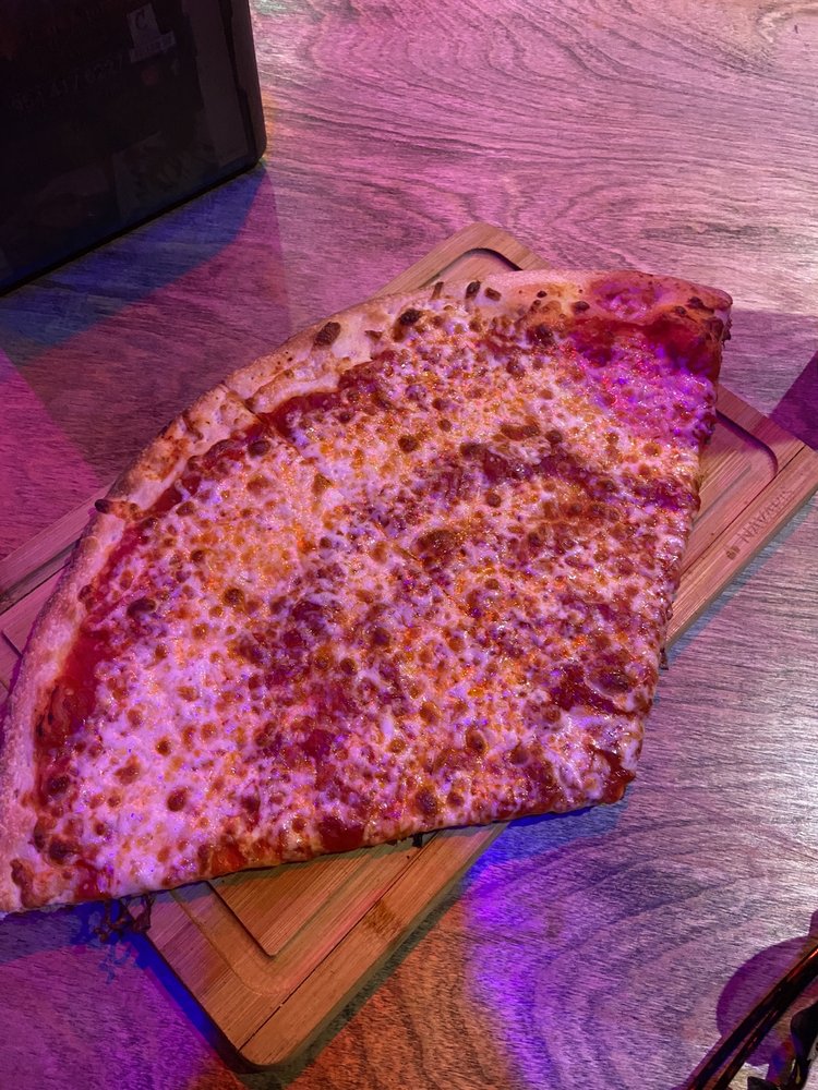 CYBER PIZZA RESTAURANT - Updated December 2025 - 218 Photos & 255 ...