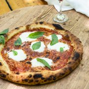 Pizzeria Tra Vigne - Reservations - Pizza, Bars, Italian - Saint Helena ...