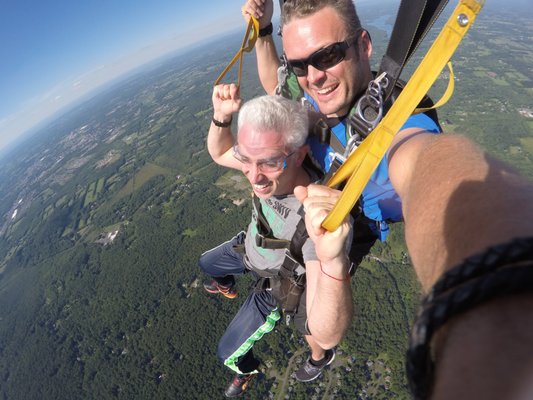 SKYDIVE PHILADELPHIA - 57 Photos & 93 Reviews - 1300 School House Rd ...