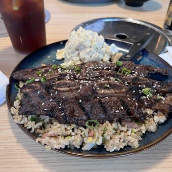 HULA POT - Updated May 2025 - 71 Photos & 82 Reviews - 113 N 4th St ...