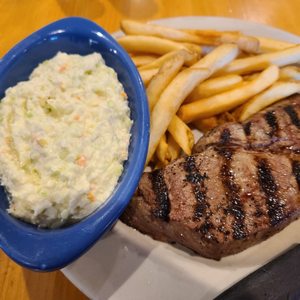 LORAS KITCHEN - 12 Photos - IND HBR BCH, Florida - Food Trucks - Phone ...