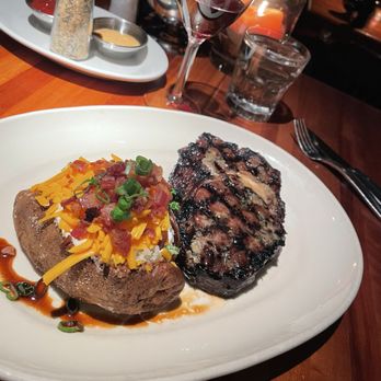 HOUSTON’S RESTAURANT - Updated June 2025 - 1202 Photos & 1088 Reviews ...