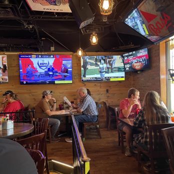 FATTY’S PUB AND GRILLE - Updated January 2026 - 164 Photos & 327 ...