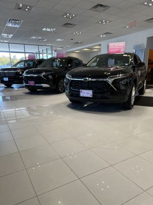 UNITY CHEVROLET OF NEWBURGH - Updated October 2025 - 16 Photos - 28 ...