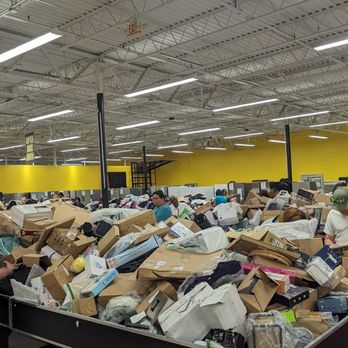 TREASURE HUNT LIQUIDATORS BIN MEGA STORE - Updated January 2026 - 67 ...